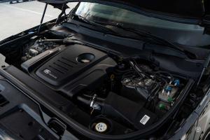 Black Land Rover Discovery 2018 in Vilnius, with an engine capacity of 2.00 L and mileage of 177 thousand km for 18000 €, photo 38 on AUTOMOTO.COM.LV