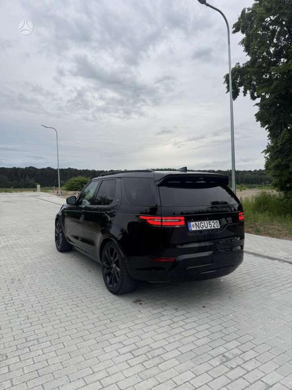 Melns Land Rover Discovery 2018 Kauņa, ar dzinēja tilpumu 2.99 L un nobraukumu 245 tūkst. km par 17750 €, foto 5 vietnē AUTOMOTO.COM.LV