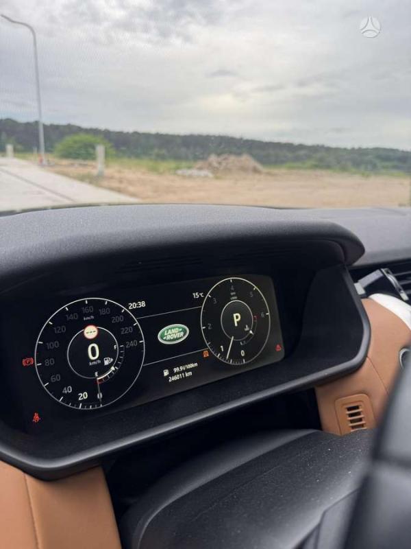 Melns Land Rover Discovery 2018 Kauņa, ar dzinēja tilpumu 2.99 L un nobraukumu 245 tūkst. km par 17750 €, foto 6 vietnē AUTOMOTO.COM.LV