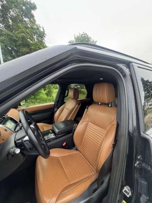Melns Land Rover Discovery 2018 Kauņa, ar dzinēja tilpumu 2.99 L un nobraukumu 245 tūkst. km par 17750 €, foto 10 vietnē AUTOMOTO.COM.LV