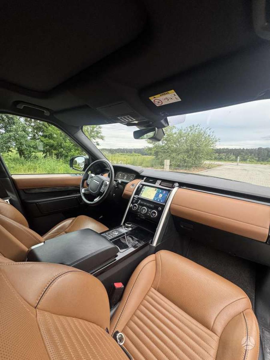 Melns Land Rover Discovery 2018 Kauņa, ar dzinēja tilpumu 2.99 L un nobraukumu 245 tūkst. km par 17750 €, foto 14 vietnē AUTOMOTO.COM.LV