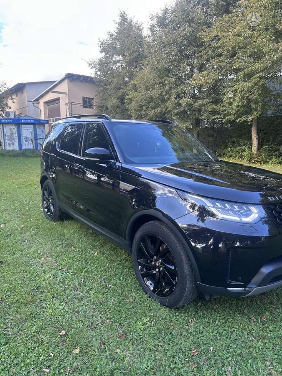 Melns Land Rover Discovery 2018 Viļņa, ar dzinēja tilpumu 2.99 L un nobraukumu 229 tūkst. km par 21000 €, foto 3 vietnē AUTOMOTO.COM.LV