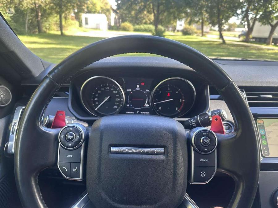 Melns Land Rover Discovery 2018 Viļņa, ar dzinēja tilpumu 2.99 L un nobraukumu 229 tūkst. km par 21000 €, foto 8 vietnē AUTOMOTO.COM.LV