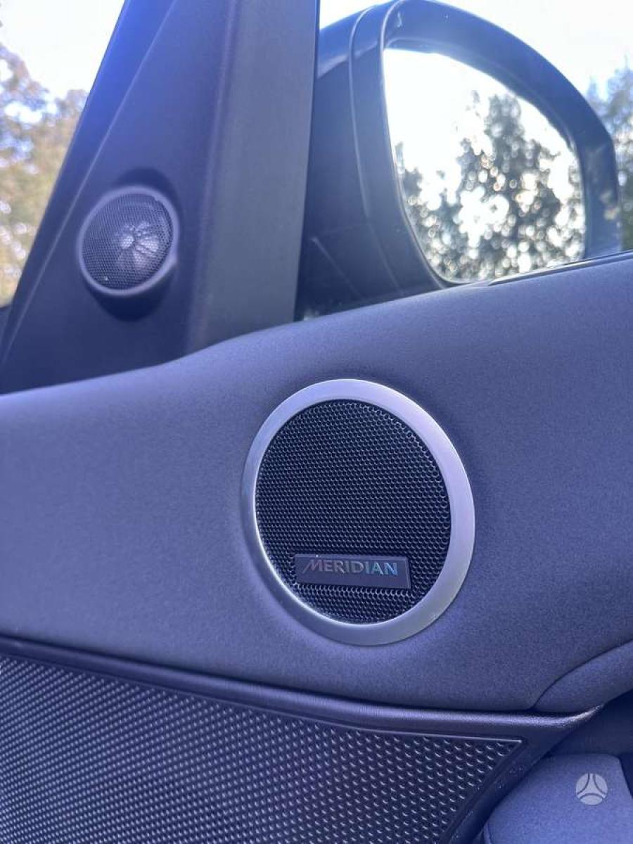 Melns Land Rover Discovery 2018 Viļņa, ar dzinēja tilpumu 2.99 L un nobraukumu 229 tūkst. km par 21000 €, foto 18 vietnē AUTOMOTO.COM.LV
