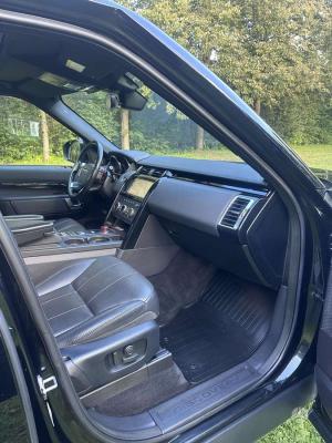 Melns Land Rover Discovery 2018 Viļņa, ar dzinēja tilpumu 2.99 L un nobraukumu 229 tūkst. km par 21000 €, foto 20 vietnē AUTOMOTO.COM.LV