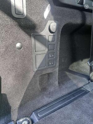 Melns Land Rover Discovery 2018 Viļņa, ar dzinēja tilpumu 2.99 L un nobraukumu 229 tūkst. km par 21000 €, foto 23 vietnē AUTOMOTO.COM.LV