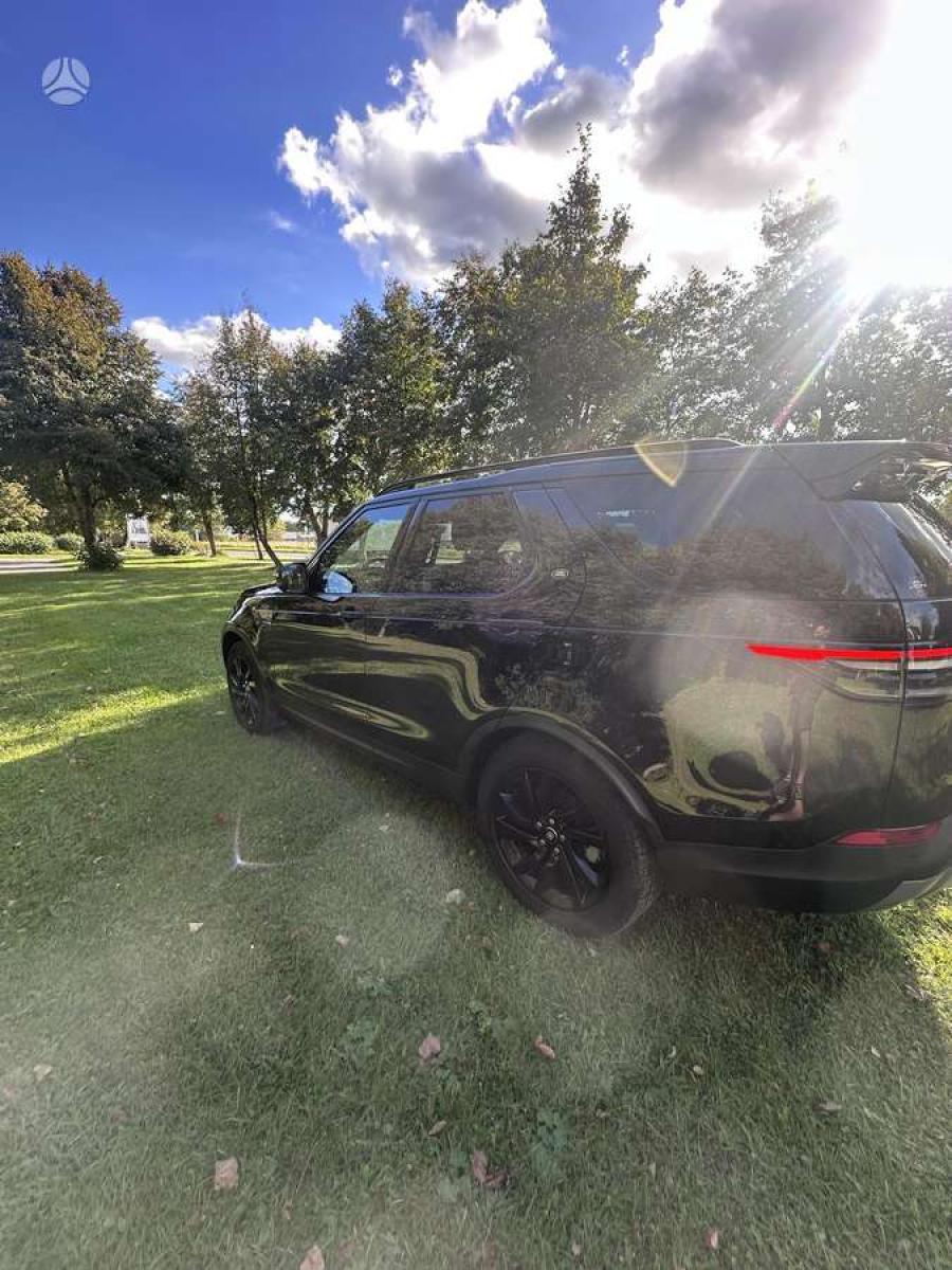 Melns Land Rover Discovery 2018 Viļņa, ar dzinēja tilpumu 2.99 L un nobraukumu 229 tūkst. km par 21000 €, foto 26 vietnē AUTOMOTO.COM.LV