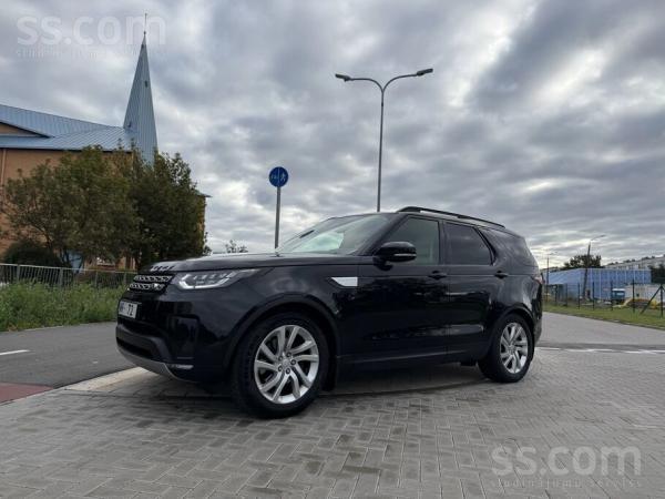 Black Land Rover Discovery 2018 in Riga, with an engine capacity of 2.00 L and mileage of 91 thousand km for 24900 €, photo 3 on AUTOMOTO.COM.LV