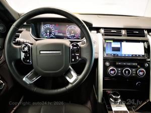 Black Land Rover Discovery 2019 in Riga, with an engine capacity of 3.00 L and mileage of 158 thousand km for 29900 €, photo 13 on AUTOMOTO.COM.LV