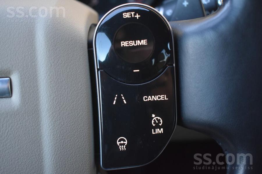 Melns Land Rover Discovery 2019 Talsi, ar dzinēja tilpumu 2.00 L un nobraukumu 107 tūkst. km par 19900 €, foto 15 vietnē AUTOMOTO.COM.LV