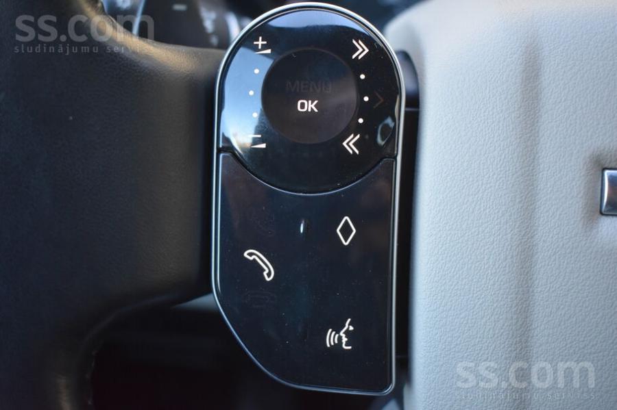 Melns Land Rover Discovery 2019 Talsi, ar dzinēja tilpumu 2.00 L un nobraukumu 107 tūkst. km par 19900 €, foto 17 vietnē AUTOMOTO.COM.LV