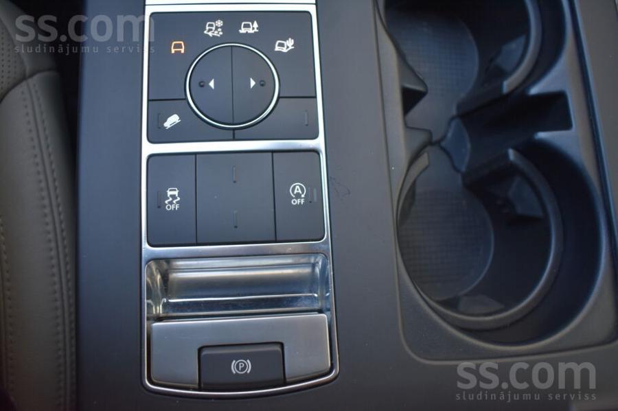 Melns Land Rover Discovery 2019 Talsi, ar dzinēja tilpumu 2.00 L un nobraukumu 107 tūkst. km par 19900 €, foto 18 vietnē AUTOMOTO.COM.LV