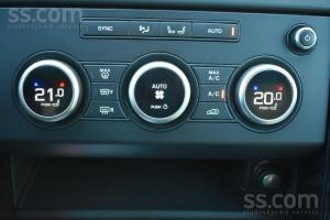 Melns Land Rover Discovery 2019 Talsi, ar dzinēja tilpumu 2.00 L un nobraukumu 107 tūkst. km par 19900 €, foto 19 vietnē AUTOMOTO.COM.LV