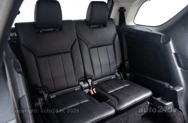 Melns Land Rover Discovery 2020 Tallina, ar dzinēja tilpumu 3.00 L un nobraukumu 87 tūkst. km par 38999 €, foto 10 vietnē AUTOMOTO.COM.LV