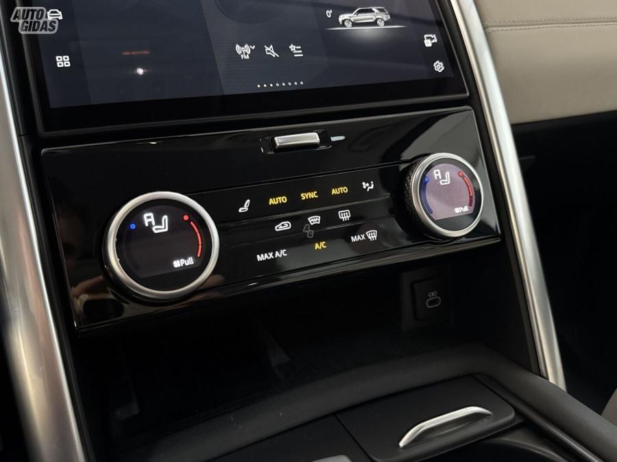 Melns Land Rover Discovery 2021 Viļņa, ar dzinēja tilpumu 3.00 L un nobraukumu 75 tūkst. km par 38000 €, foto 20 vietnē AUTOMOTO.COM.LV