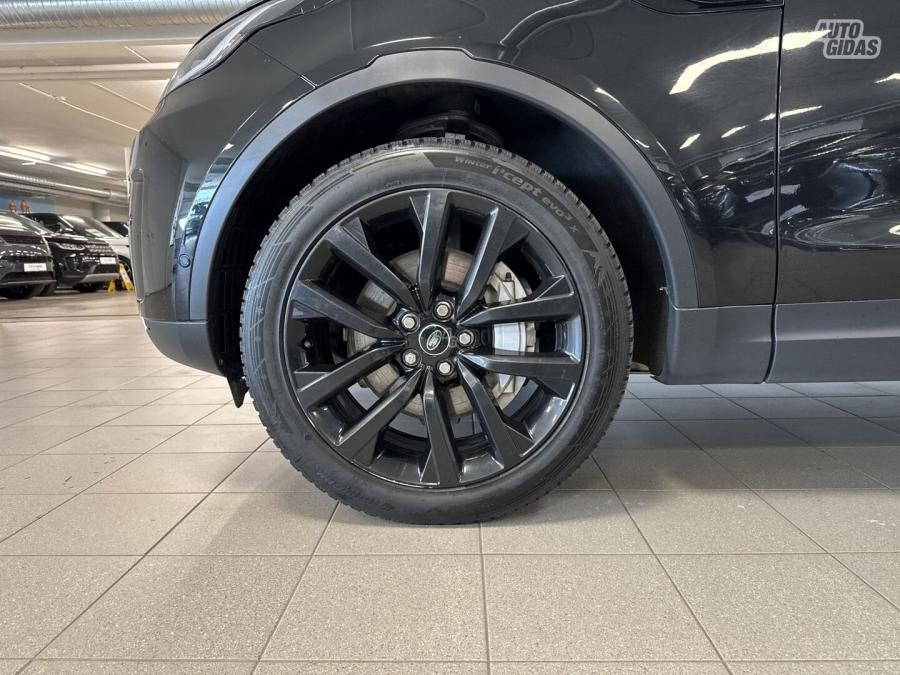 Melns Land Rover Discovery 2021 Viļņa, ar dzinēja tilpumu 3.00 L un nobraukumu 75 tūkst. km par 38000 €, foto 27 vietnē AUTOMOTO.COM.LV