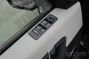 Melns Land Rover Discovery 2022 Rīga, ar dzinēja tilpumu 2.00 L un nobraukumu 59 tūkst. km par 27650 €, foto 8 vietnē AUTOMOTO.COM.LV