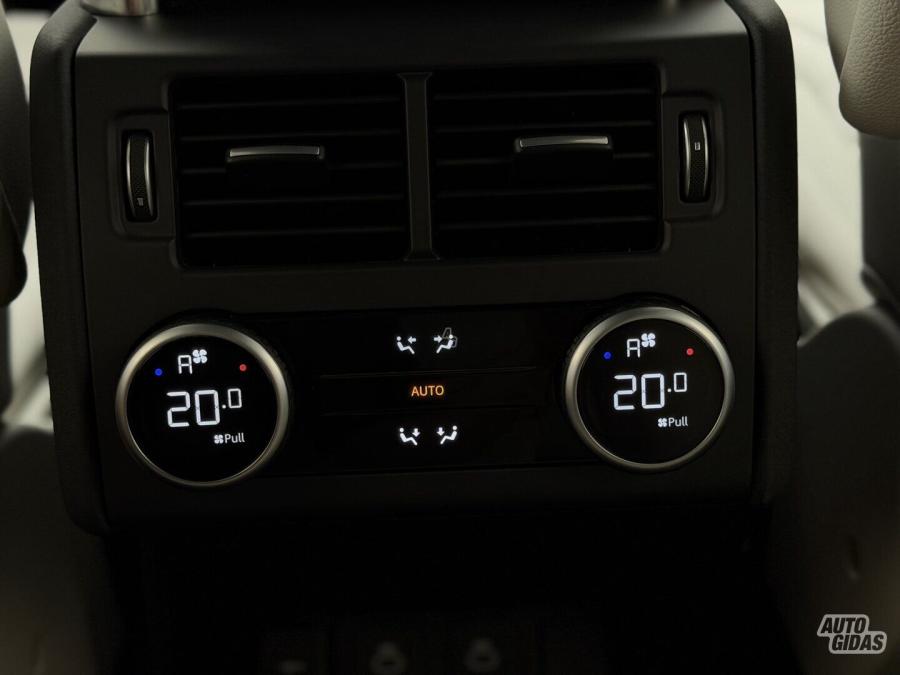 Black Land Rover Discovery 2022 in Avizieniai, with an engine capacity of 3.00 L and mileage of 64 thousand km for 43500 €, photo 18 on AUTOMOTO.COM.LV