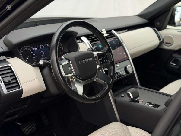 Melns Land Rover Discovery 2022 Viļņa, ar dzinēja tilpumu 3.00 L un nobraukumu 64 tūkst. km par 36999 €, foto 9 vietnē AUTOMOTO.COM.LV