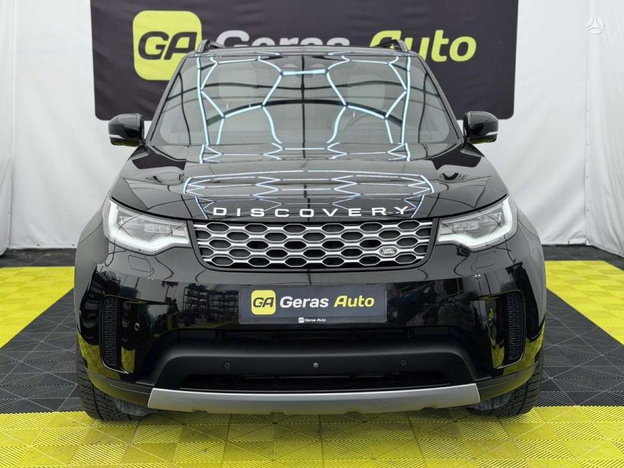 Melns Land Rover Discovery 2022 Viļņa, ar dzinēja tilpumu 3.00 L un nobraukumu 64 tūkst. km par 36999 €, foto 3 vietnē AUTOMOTO.COM.LV