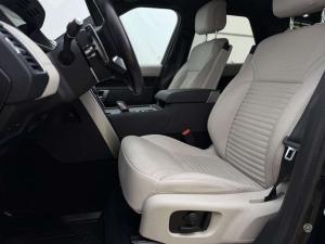 Melns Land Rover Discovery 2022 Viļņa, ar dzinēja tilpumu 3.00 L un nobraukumu 64 tūkst. km par 36999 €, foto 11 vietnē AUTOMOTO.COM.LV