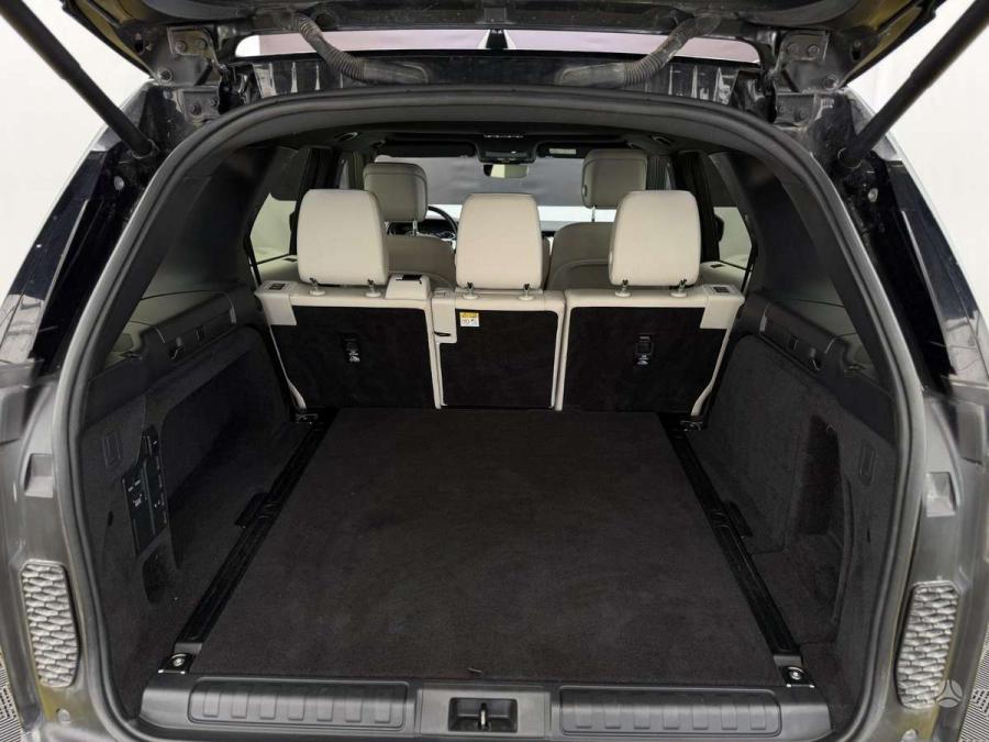 Melns Land Rover Discovery 2022 Viļņa, ar dzinēja tilpumu 3.00 L un nobraukumu 64 tūkst. km par 36999 €, foto 13 vietnē AUTOMOTO.COM.LV