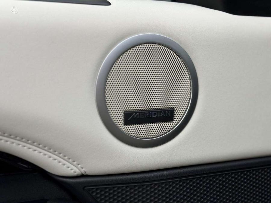 Melns Land Rover Discovery 2022 Viļņa, ar dzinēja tilpumu 3.00 L un nobraukumu 64 tūkst. km par 36999 €, foto 19 vietnē AUTOMOTO.COM.LV