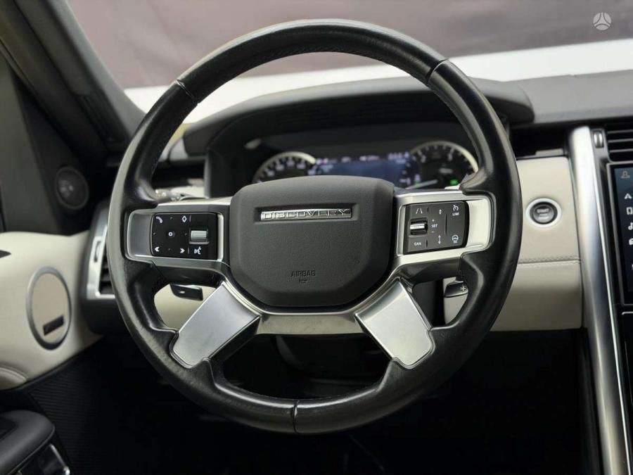 Melns Land Rover Discovery 2022 Viļņa, ar dzinēja tilpumu 3.00 L un nobraukumu 64 tūkst. km par 36999 €, foto 22 vietnē AUTOMOTO.COM.LV