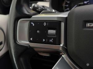Melns Land Rover Discovery 2022 Viļņa, ar dzinēja tilpumu 3.00 L un nobraukumu 64 tūkst. km par 36999 €, foto 28 vietnē AUTOMOTO.COM.LV