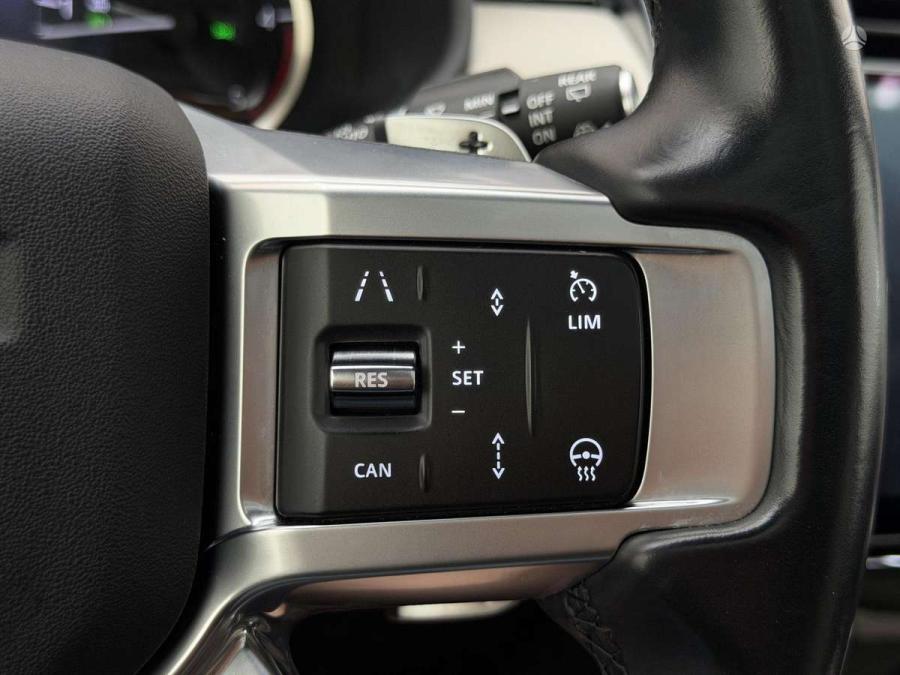 Melns Land Rover Discovery 2022 Viļņa, ar dzinēja tilpumu 3.00 L un nobraukumu 64 tūkst. km par 36999 €, foto 29 vietnē AUTOMOTO.COM.LV