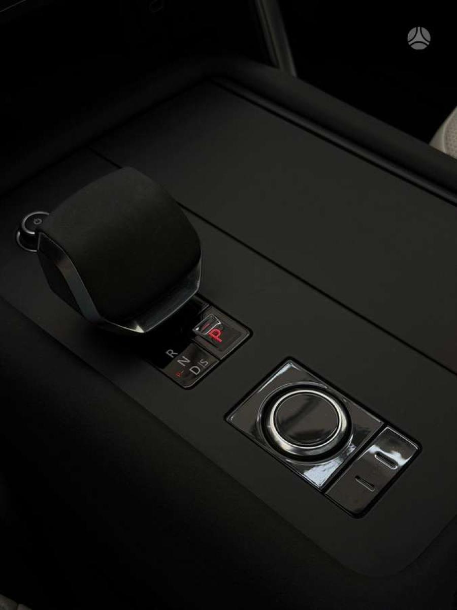 Черный Ленд Ровер Дискавери 2022 в Вильнюс, объемом двигателя 3.00 л и пробегом 64 тыс. км за 36999 €, фото 23 на AUTOMOTO.COM.LV