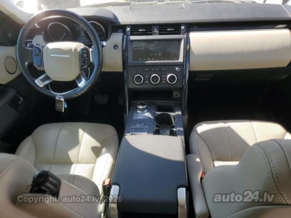 Melns Land Rover Discovery 2019 Tallina, ar dzinēja tilpumu 3.00 L un nobraukumu 97 tūkst. km par 39500 €, foto 6 vietnē AUTOMOTO.COM.LV
