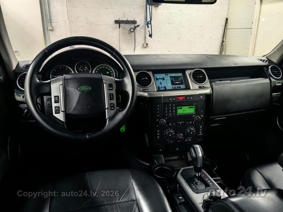 Melns Land Rover Discovery 2008 Viljandi, ar dzinēja tilpumu 2.70 L un nobraukumu 226 tūkst. km par 8490 €, foto 6 vietnē AUTOMOTO.COM.LV
