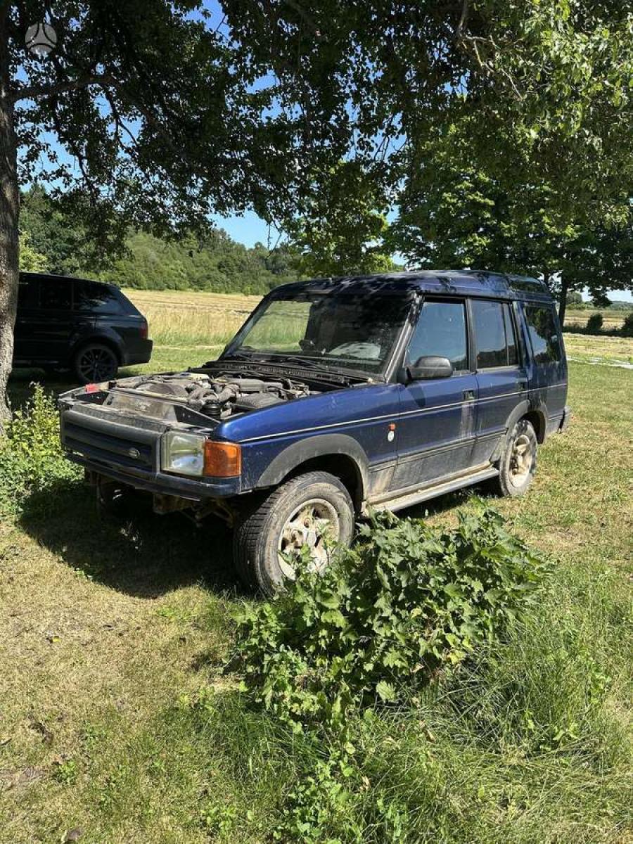 Zils Land Rover Discovery 1995 Raseiniai, ar dzinēja tilpumu 2.50 L un nobraukumu 270 tūkst. km par 1100 €, foto 1 vietnē AUTOMOTO.COM.LV