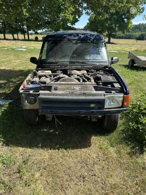Zils Land Rover Discovery 1995 Raseiniai, ar dzinēja tilpumu 2.50 L un nobraukumu 270 tūkst. km par 1100 €, foto 3 vietnē AUTOMOTO.COM.LV