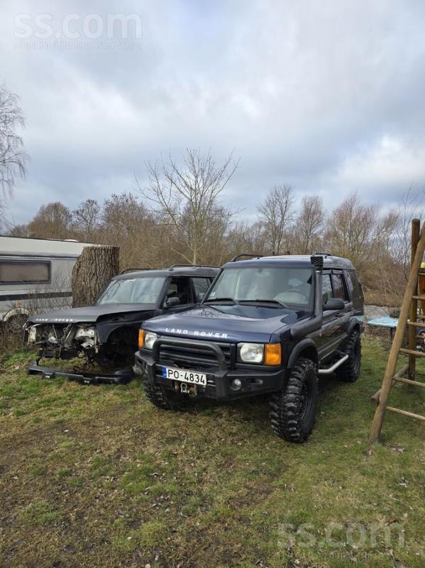 Blue Land Rover Discovery 2001 in Riga, with an engine capacity of 2.50 L and mileage of 268 thousand km for 6900 €, photo 3 on AUTOMOTO.COM.LV
