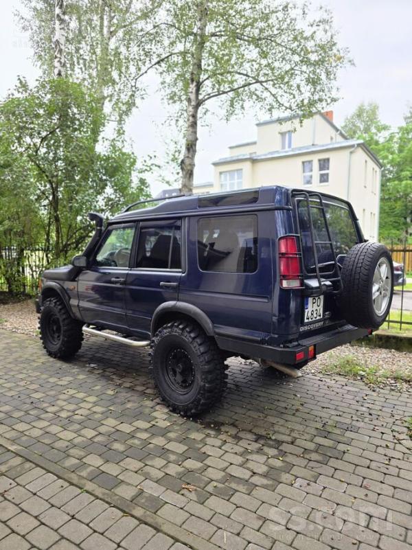 Blue Land Rover Discovery 2001 in Riga, with an engine capacity of 2.50 L and mileage of 268 thousand km for 6900 €, photo 7 on AUTOMOTO.COM.LV