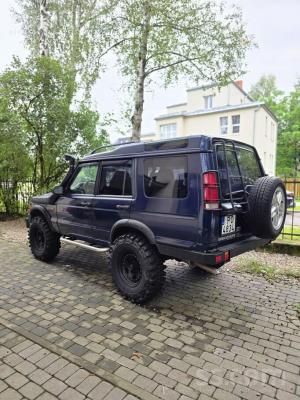 Zils Land Rover Discovery 2001 Rīga, ar dzinēja tilpumu 2.50 L un nobraukumu 268 tūkst. km par 6900 €, foto 8 vietnē AUTOMOTO.COM.LV