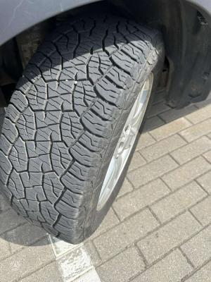 Zils Land Rover Discovery 2008 Viļņa, ar dzinēja tilpumu 2.72 L un nobraukumu 379 tūkst. km par 3900 €, foto 11 vietnē AUTOMOTO.COM.LV