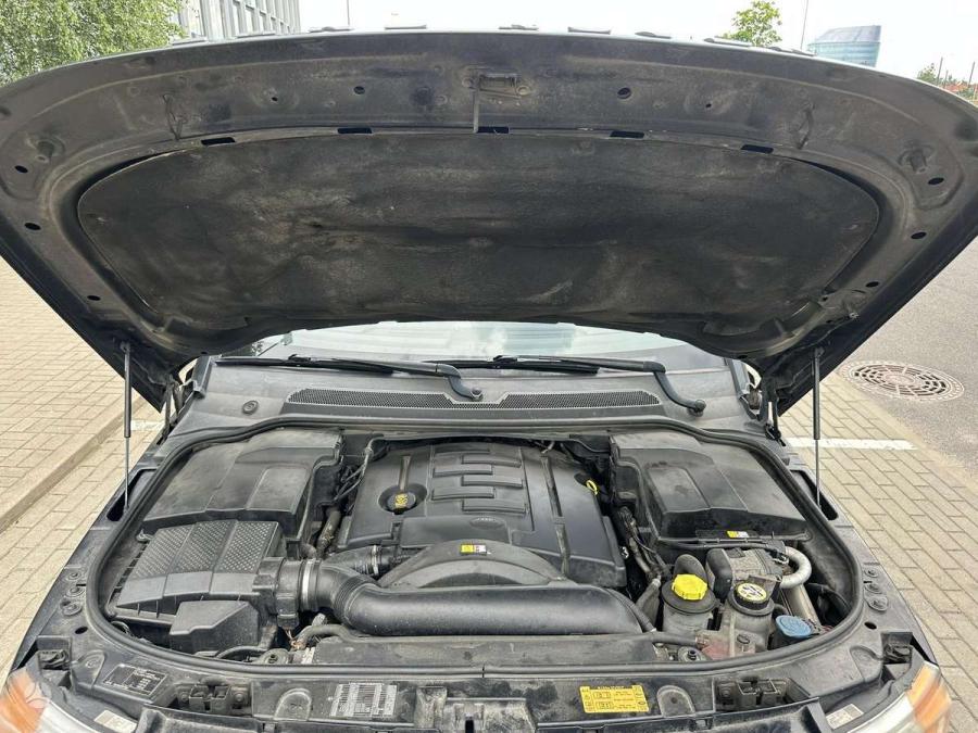 Zils Land Rover Discovery 2008 Viļņa, ar dzinēja tilpumu 2.72 L un nobraukumu 379 tūkst. km par 3900 €, foto 24 vietnē AUTOMOTO.COM.LV