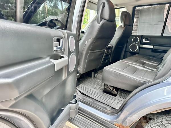 Zils Land Rover Discovery 2009 Rīga, ar dzinēja tilpumu 2.70 L un nobraukumu 208 tūkst. km par 3980 €, foto 10 vietnē AUTOMOTO.COM.LV