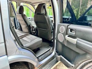 Zils Land Rover Discovery 2009 Rīga, ar dzinēja tilpumu 2.70 L un nobraukumu 208 tūkst. km par 3980 €, foto 15 vietnē AUTOMOTO.COM.LV