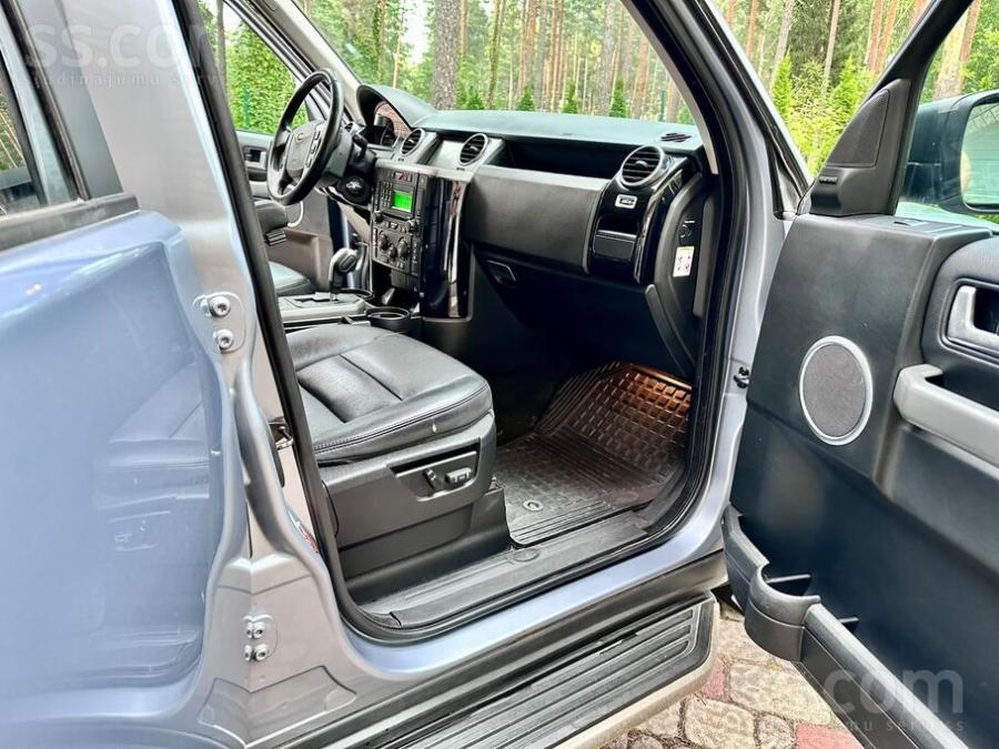 Zils Land Rover Discovery 2009 Rīga, ar dzinēja tilpumu 2.70 L un nobraukumu 208 tūkst. km par 3980 €, foto 16 vietnē AUTOMOTO.COM.LV