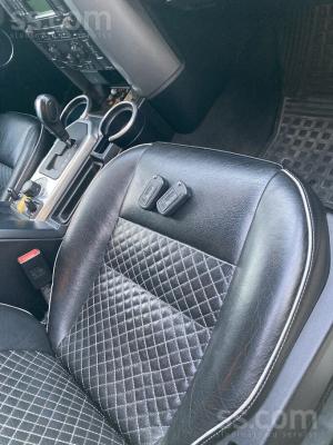 Zils Land Rover Discovery 2009 Rīga, ar dzinēja tilpumu 2.70 L un nobraukumu 303 tūkst. km par 3600 €, foto 5 vietnē AUTOMOTO.COM.LV