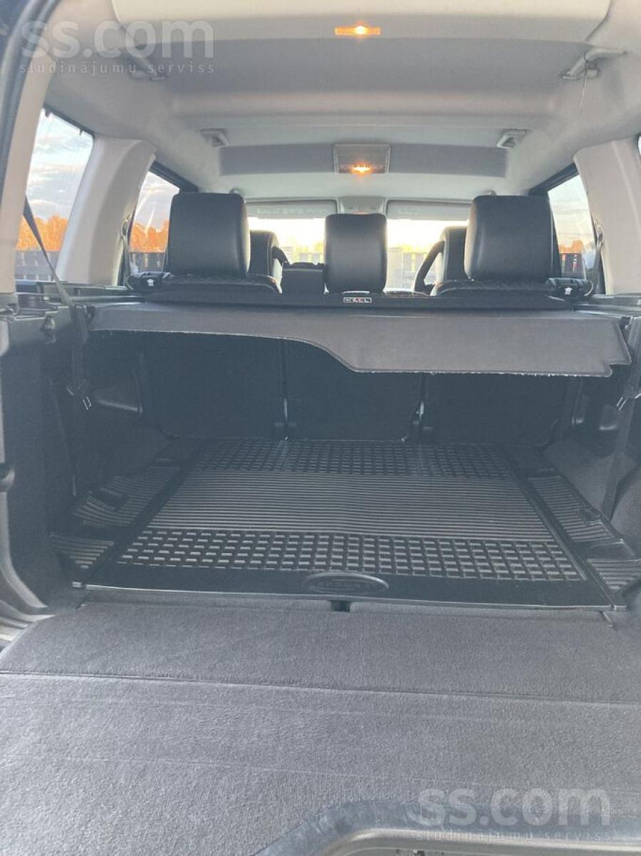 Zils Land Rover Discovery 2009 Rīga, ar dzinēja tilpumu 2.70 L un nobraukumu 303 tūkst. km par 3600 €, foto 7 vietnē AUTOMOTO.COM.LV