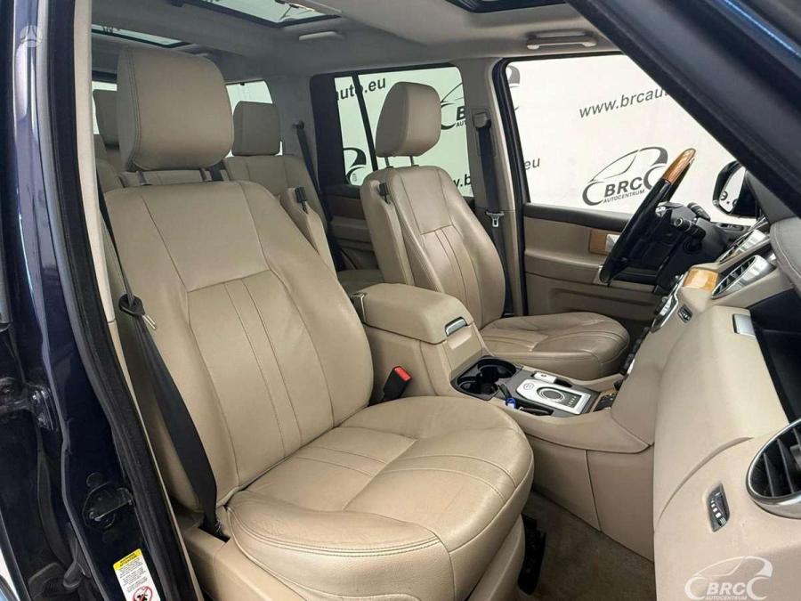 Zils Land Rover Discovery 2015 Viļņa, ar dzinēja tilpumu 3.00 L un nobraukumu 201 tūkst. km par 11900 €, foto 6 vietnē AUTOMOTO.COM.LV