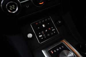 Zils Land Rover Discovery 2016 Jelgava, ar dzinēja tilpumu 3.00 L un nobraukumu 242 tūkst. km par 12999 €, foto 11 vietnē AUTOMOTO.COM.LV