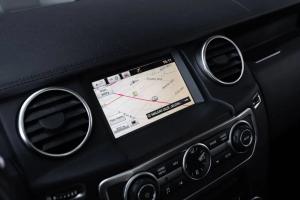 Zils Land Rover Discovery 2016 Jelgava, ar dzinēja tilpumu 3.00 L un nobraukumu 242 tūkst. km par 12999 €, foto 17 vietnē AUTOMOTO.COM.LV