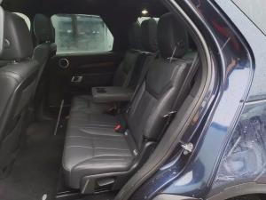 Zils Land Rover Discovery 2017 Rīga, ar dzinēja tilpumu 2.00 L un nobraukumu 170 tūkst. km par 18900 €, foto 8 vietnē AUTOMOTO.COM.LV