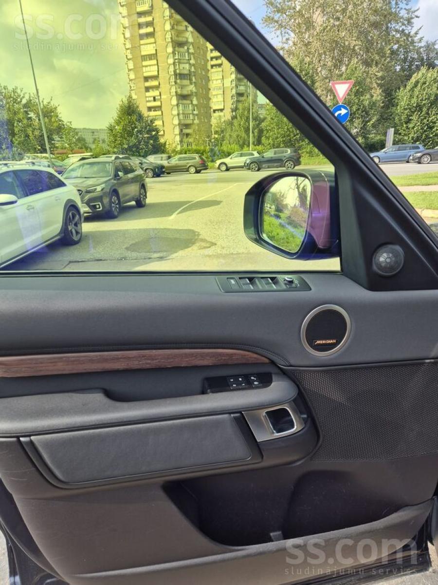Zils Land Rover Discovery 2018 Rīga, ar dzinēja tilpumu 3.00 L un nobraukumu 237 tūkst. km par 20990 €, foto 15 vietnē AUTOMOTO.COM.LV